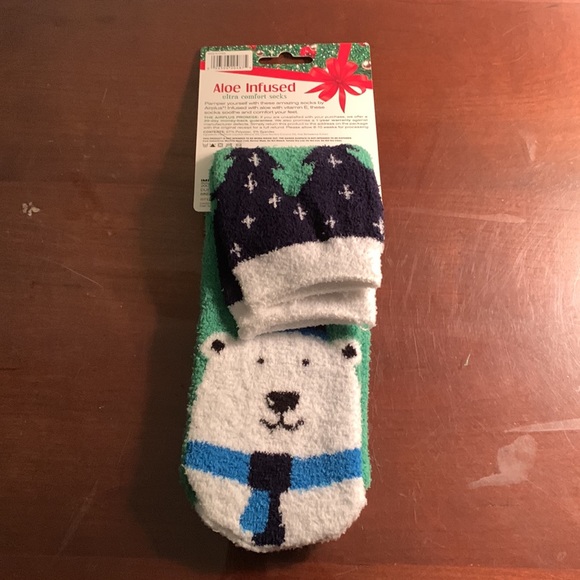 Other | Airplus Aloe Infused Ultra Comfort Socks | Poshmark